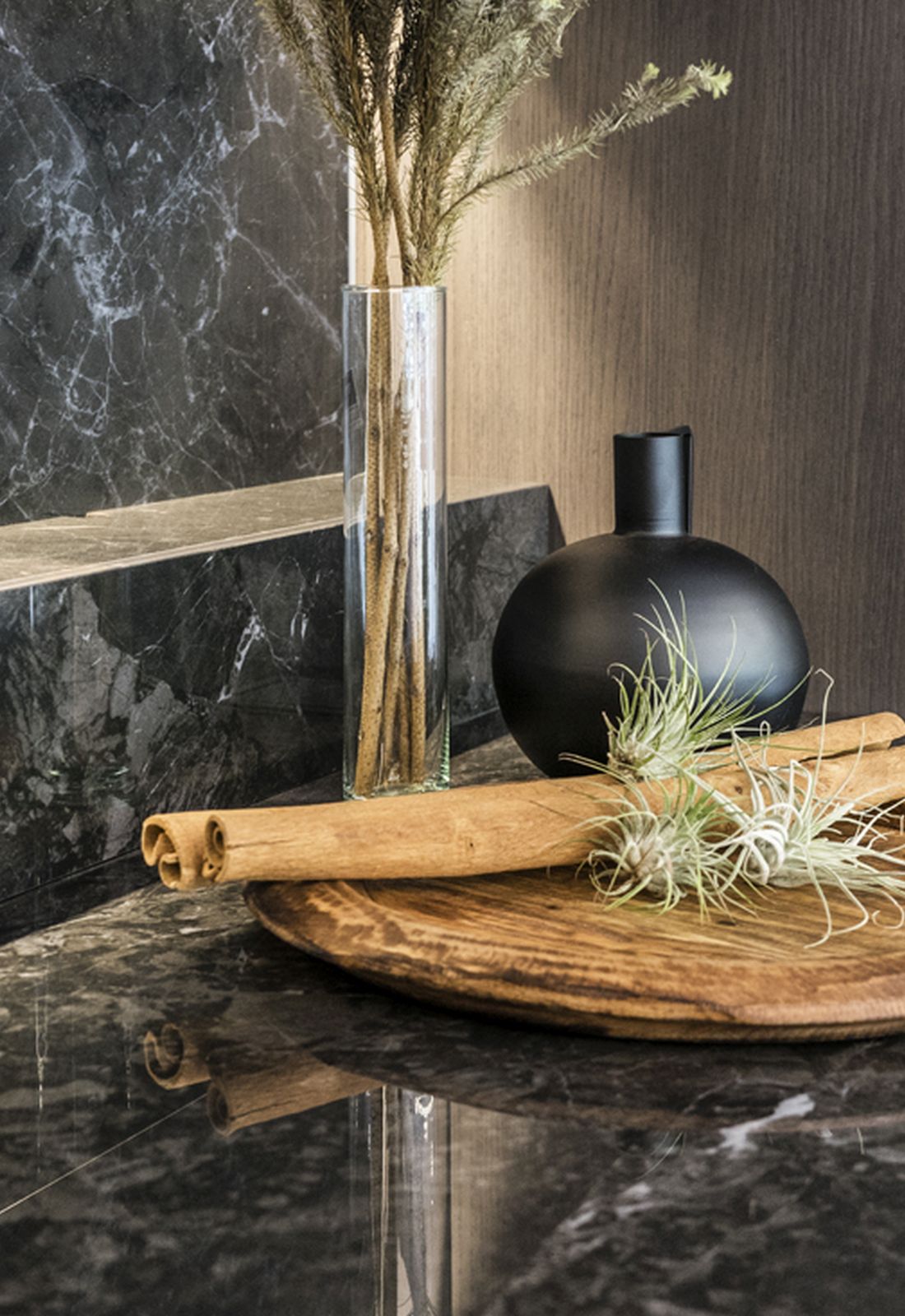 Layla - GMC - Surface